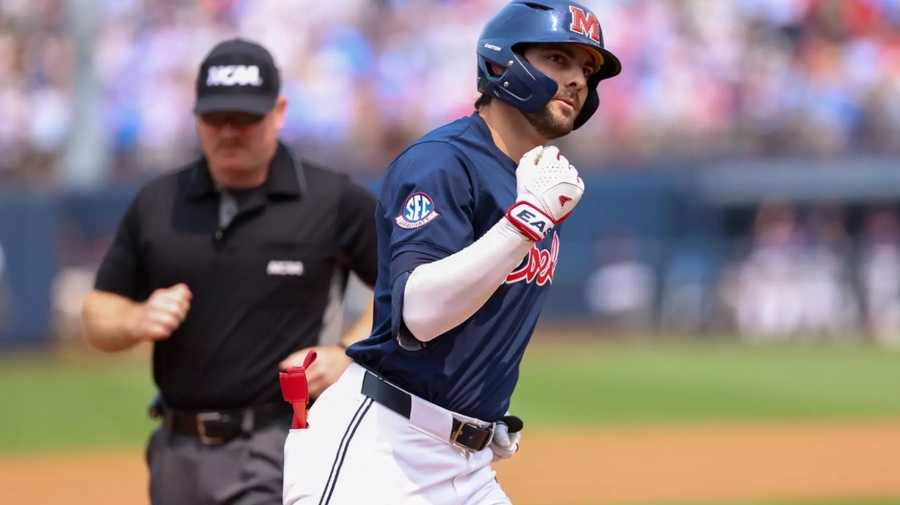 No. 10 Baseball Blasts Six Home Runs to Eliminate Western Kentucky