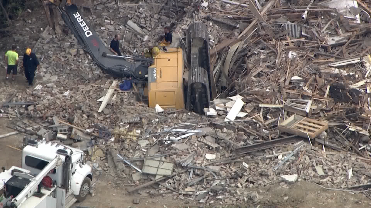 Pittsburgh construction worker trapped after building collapse