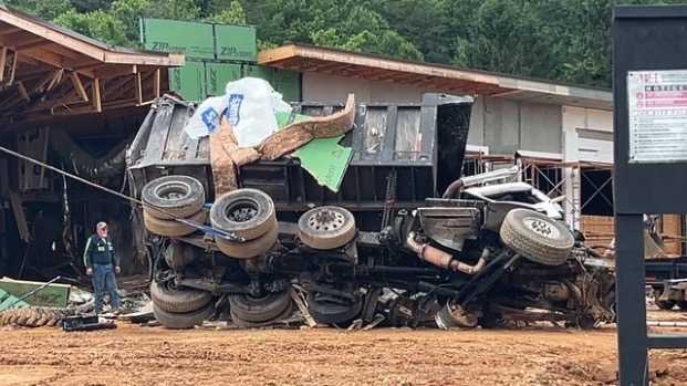 Georgia driver killed after dump truck brakes fail