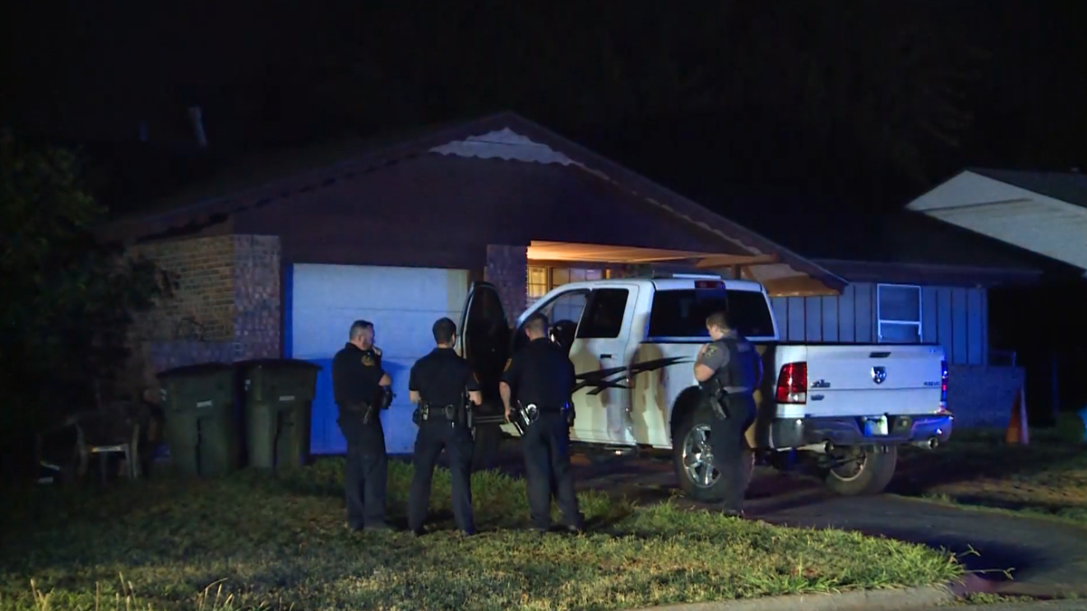 Oklahoma Law Enforcement Investigating After Suspect Shot In Face
