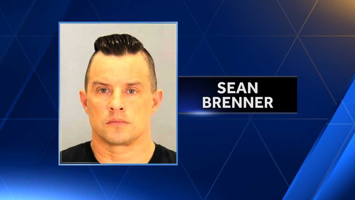 Firefighter charged with terroristic threats, bond set
