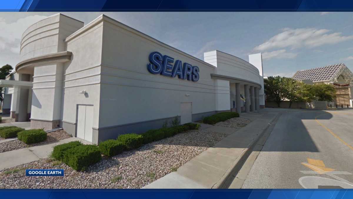 Sears store at Oak View Mall to close
