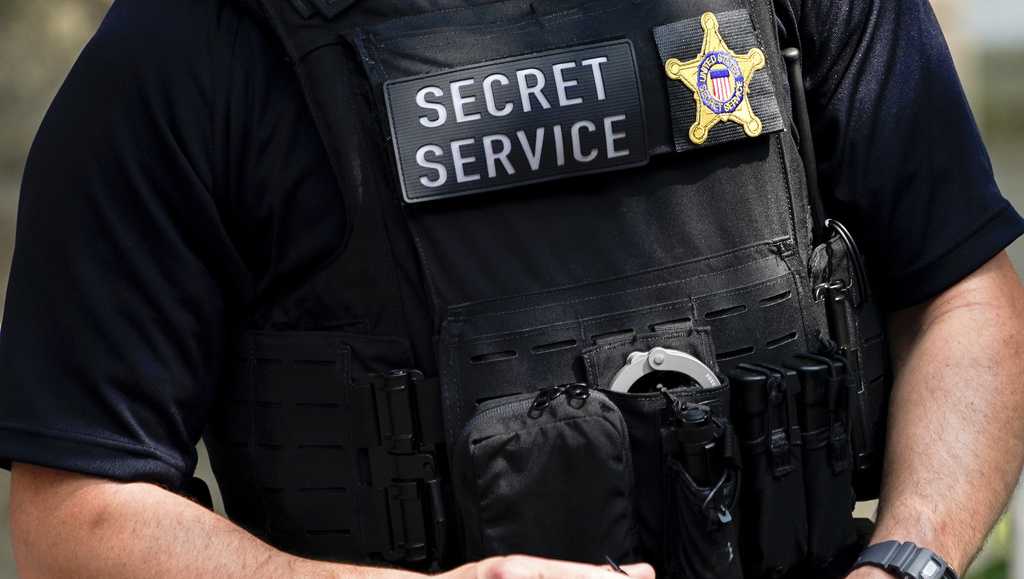 Secret Service agents protecting Biden's granddaughter open fire when 3 ...