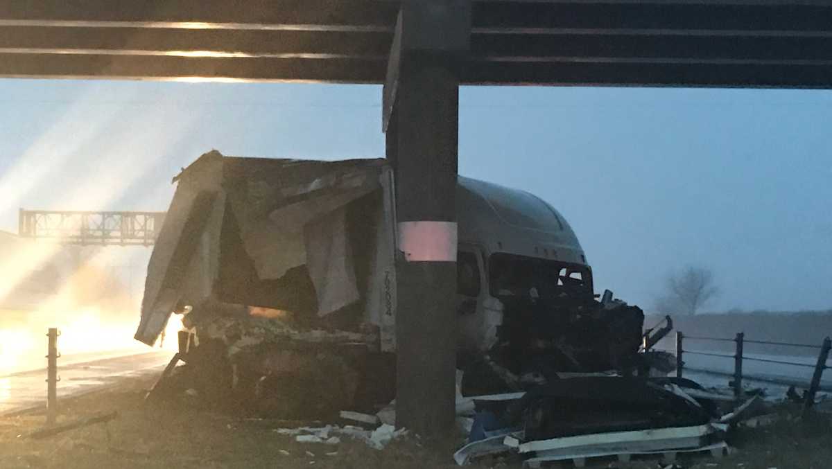 Jackknifed semi slows I-35 traffic