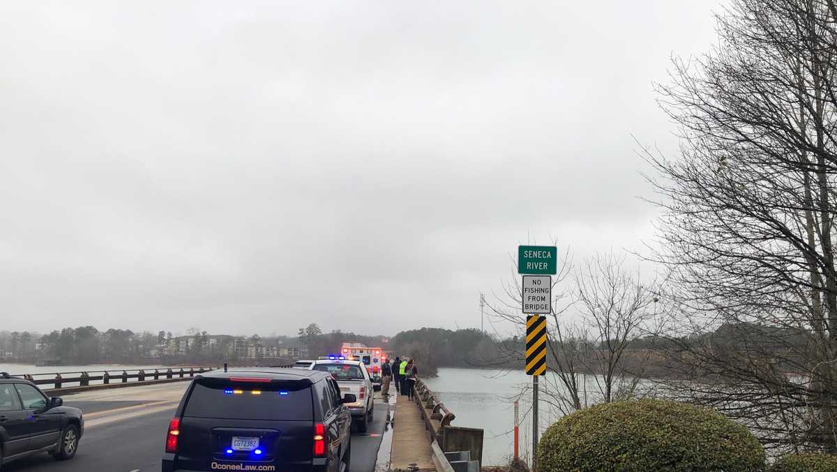 Search will resume Saturday for possible person in water in Seneca River