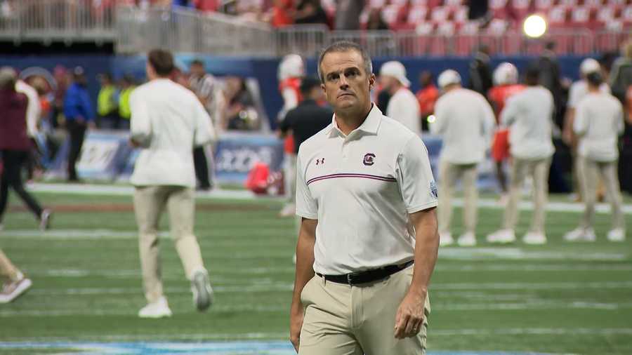 No. 13 South Carolina pulls away late for 24-11 win over Virginia Tech