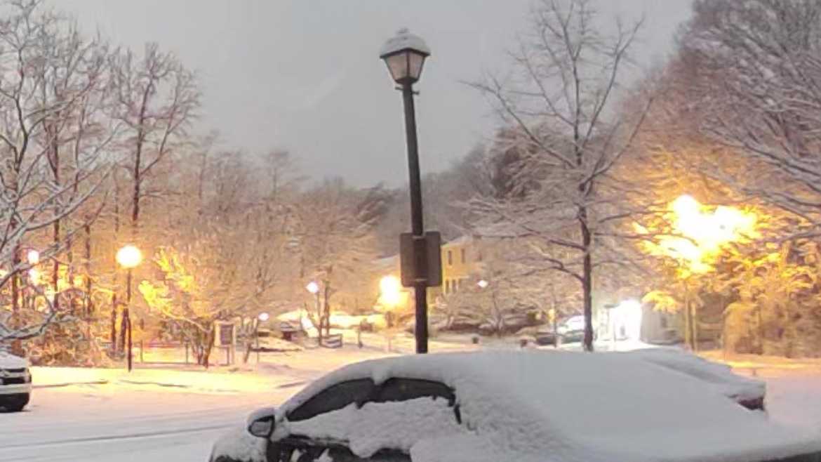 Second snowfall in a week in Maryland in photos