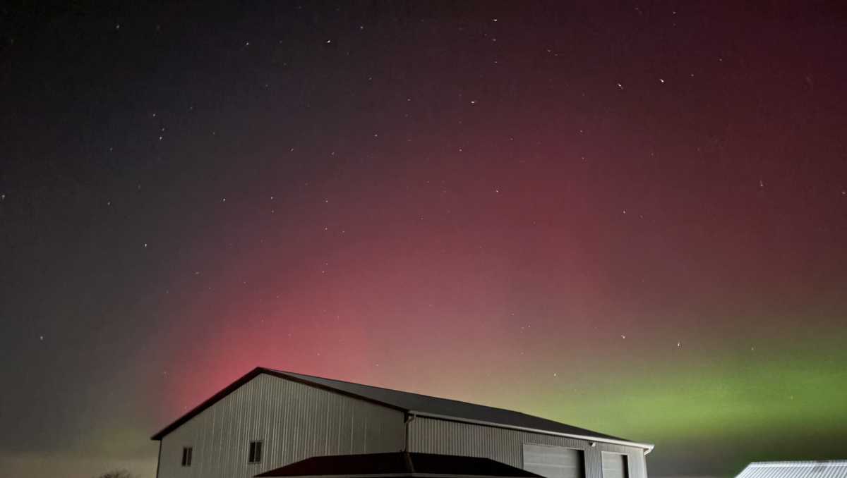Northern lights glow over Wisconsin Tuesday night
