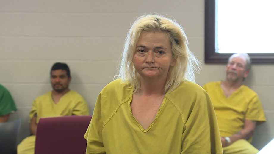 911 calls released after West Chester mother arrested for OVI with ...