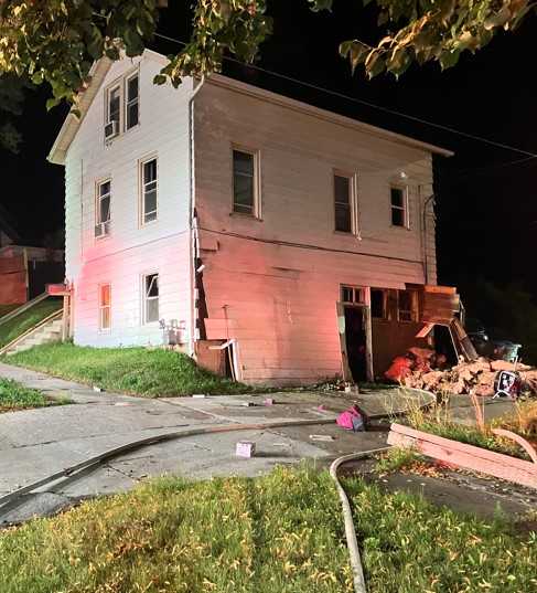 House explodes during standoff in Sheboygan