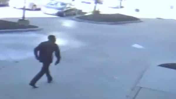 911 calls released from UC security guard shooting