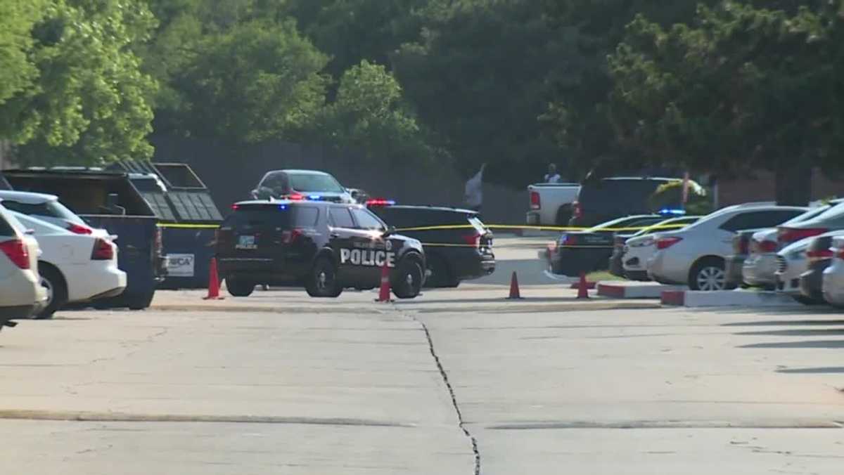 Man Dies After Shootout With Mother At Northwest Okc Apartment Complex