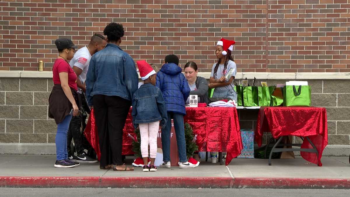 Georgia County Sheriff's Office hosts Shop with a Sheriff