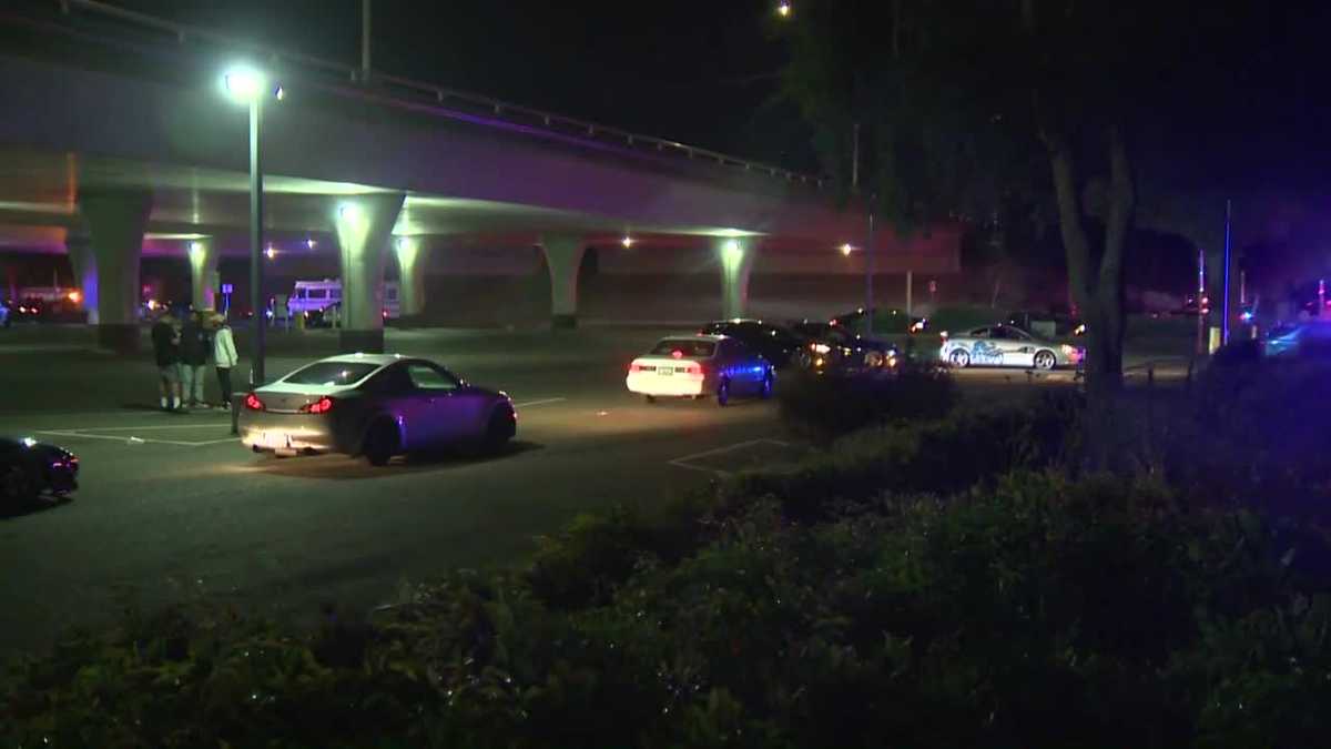 About 100 cars involved in Sacramento sideshow