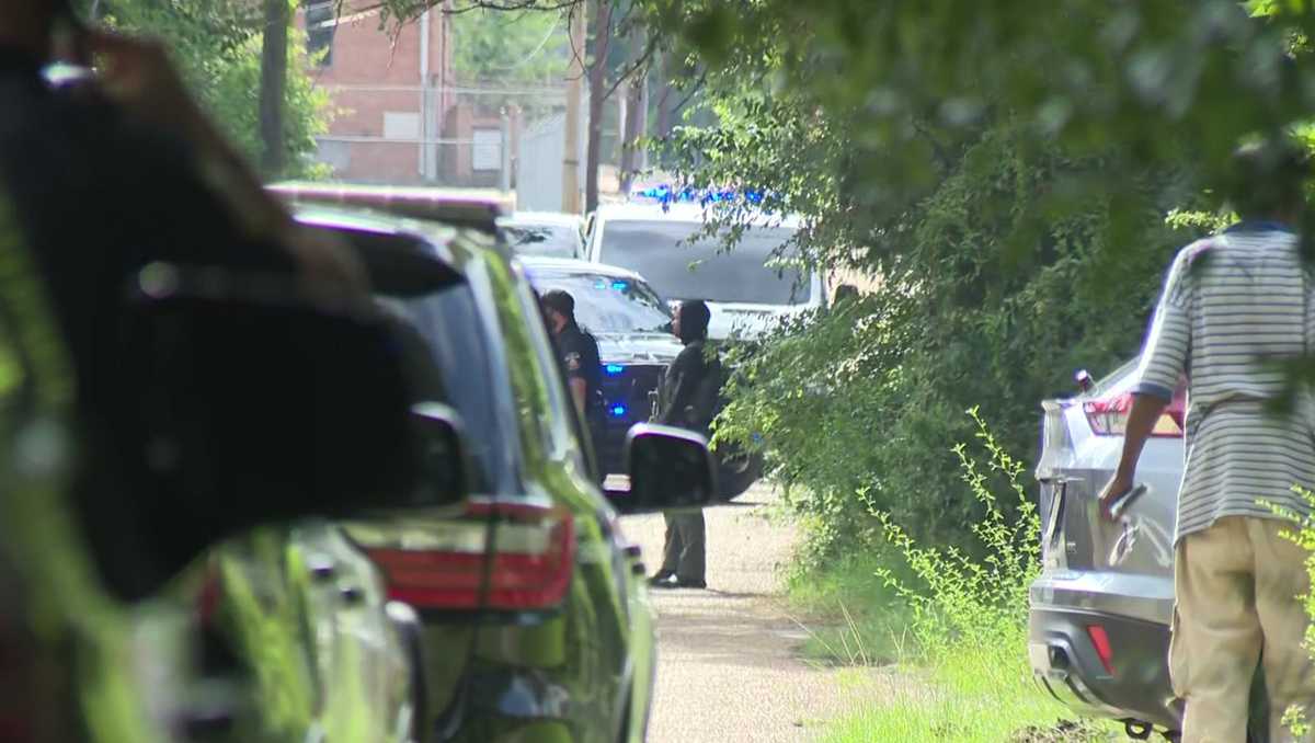 Half-hour standoff in Jackson neighborhood ends peacefully