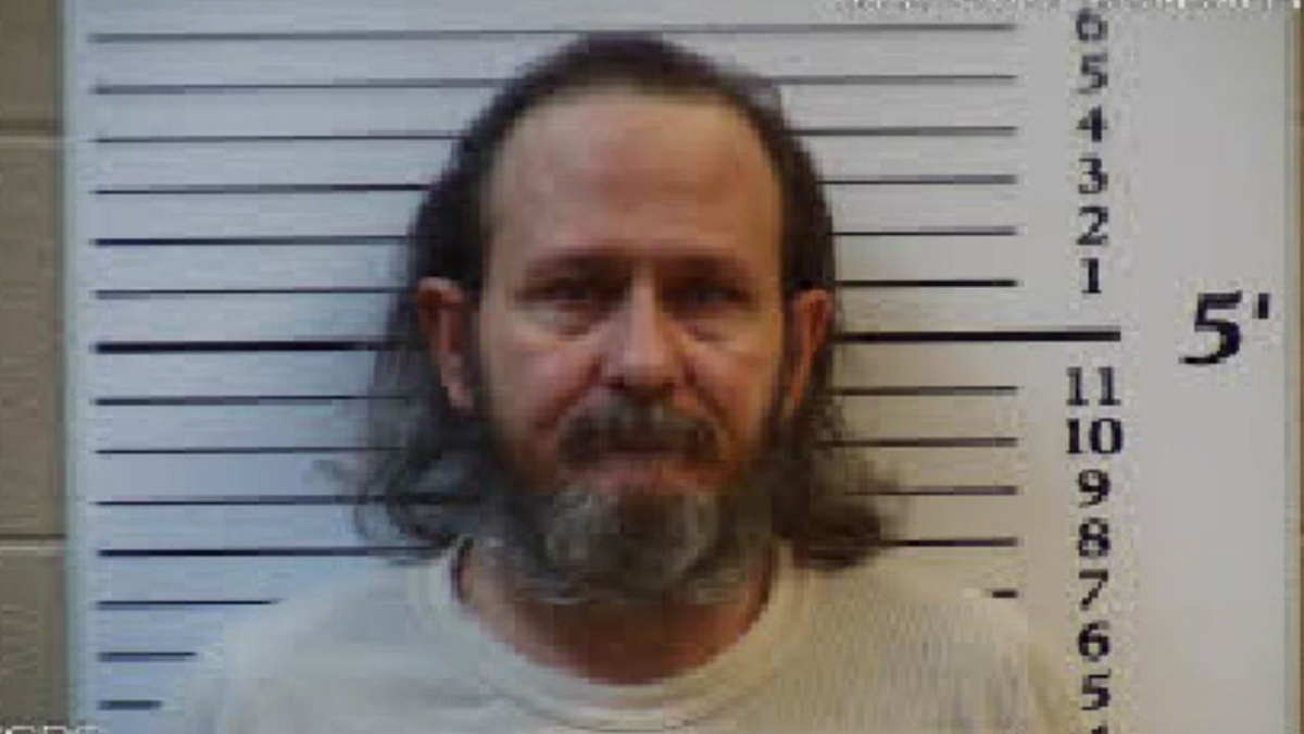 North Carolina: Inmate's escape attempt leaves 1 deputy dead, another ...