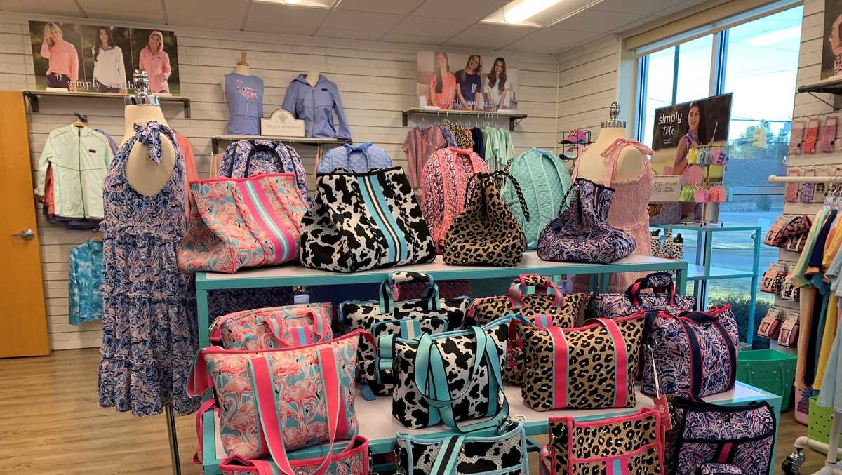 Simply Southern donates 10,000 to the American Red Cross