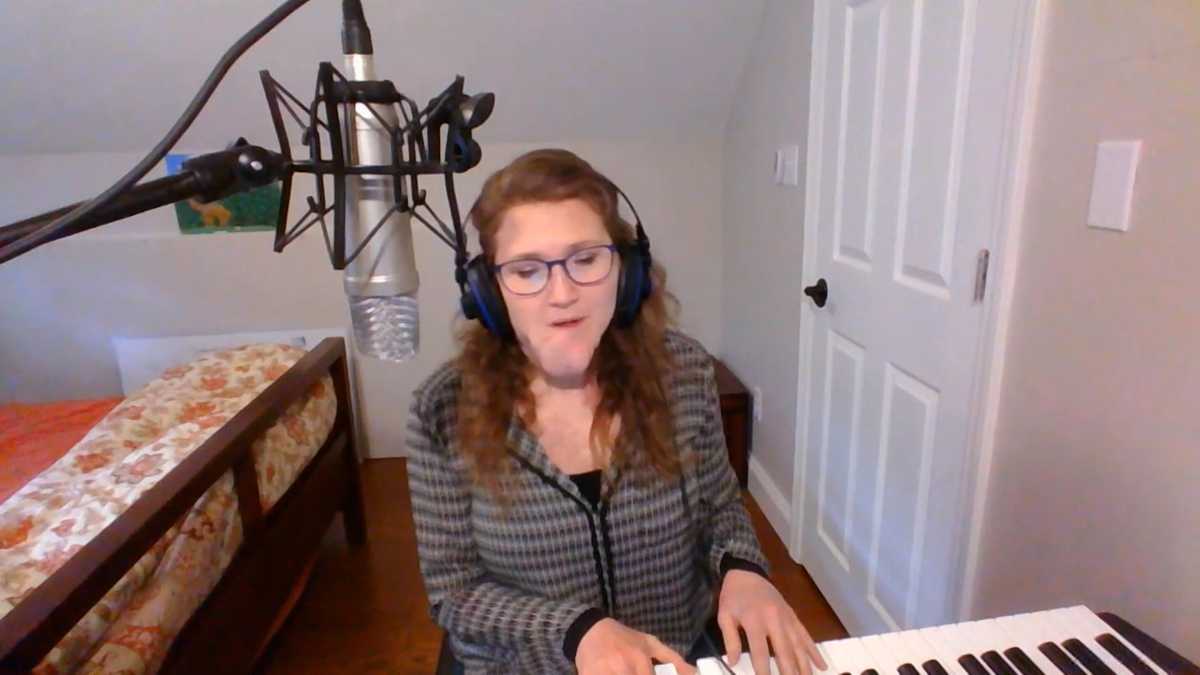 Maine singer hosting concert to raise awareness of rare condition