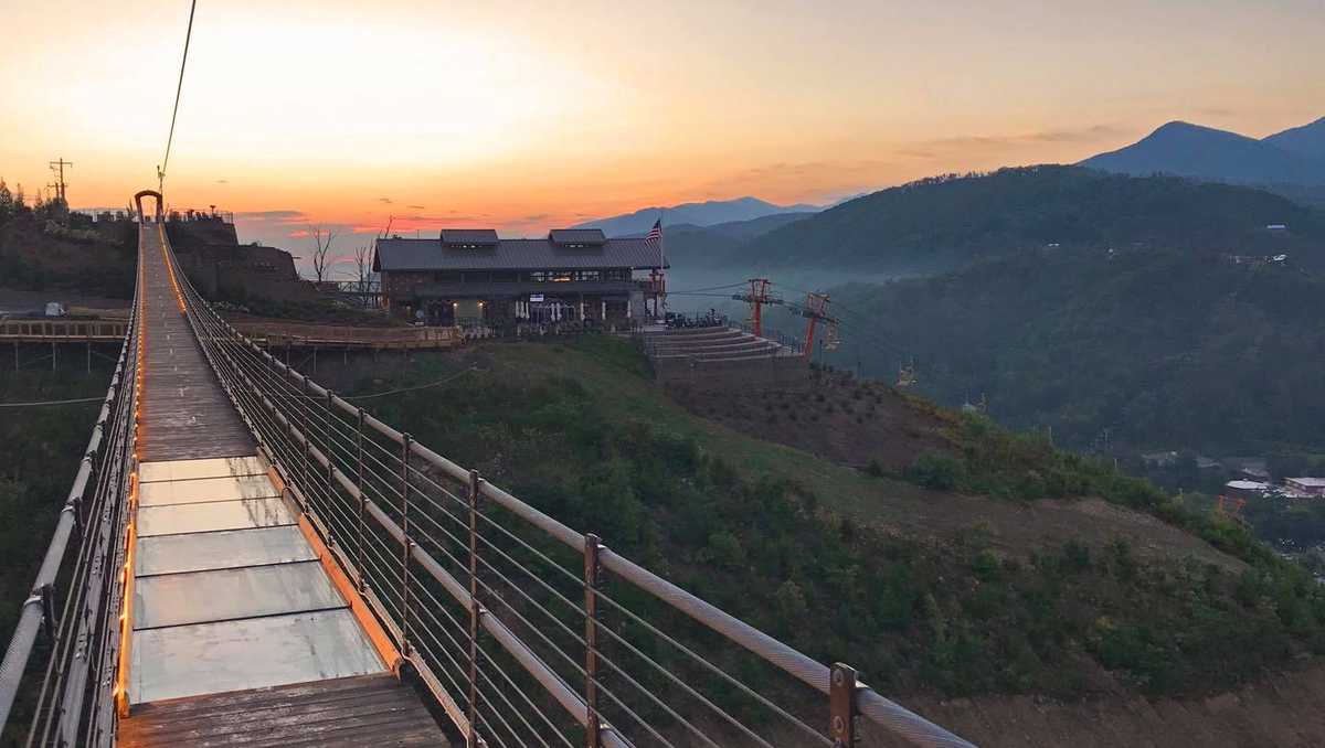 Double the thrill: Gatlinburg SkyBridge now has 30 feet of glass in ...