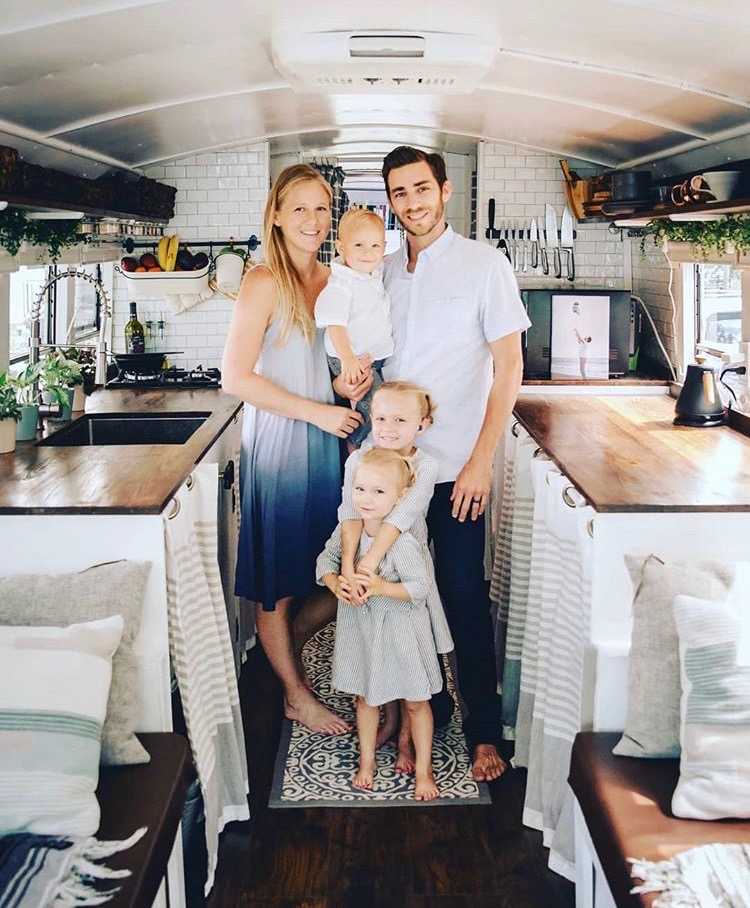 Family moves to Sacramento in converted school bus