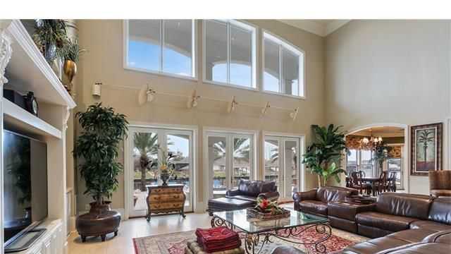 Mansion Monday: 2-story must-see Slidell home offers expansive outdoor ...