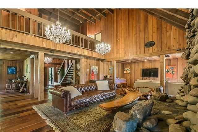 Mansion Monday: Peek inside this rustic Slidell home with hunting lodge ...
