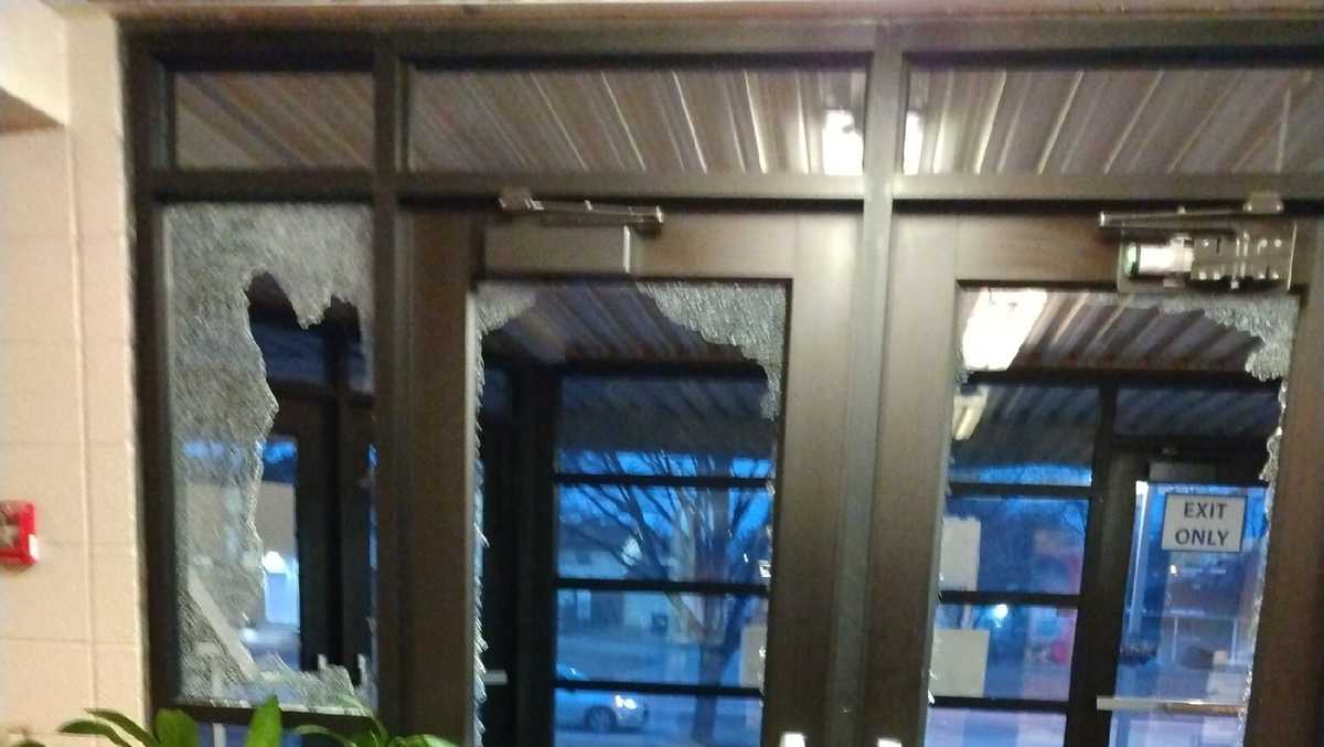 Man goes on rampage smashing glass at Milwaukee community center