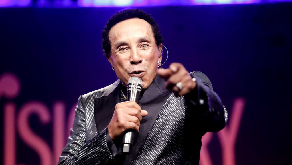 Smokey Robinson accused by 4 former housekeepers of sexual assault
