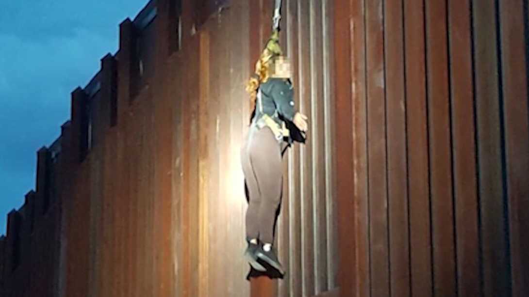 Woman being smuggled into US left dangling