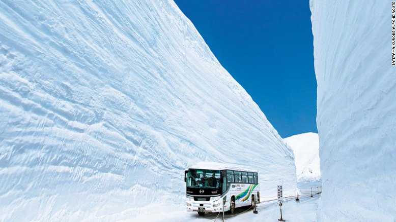 Walk through this 17-meter-deep snow tunnel