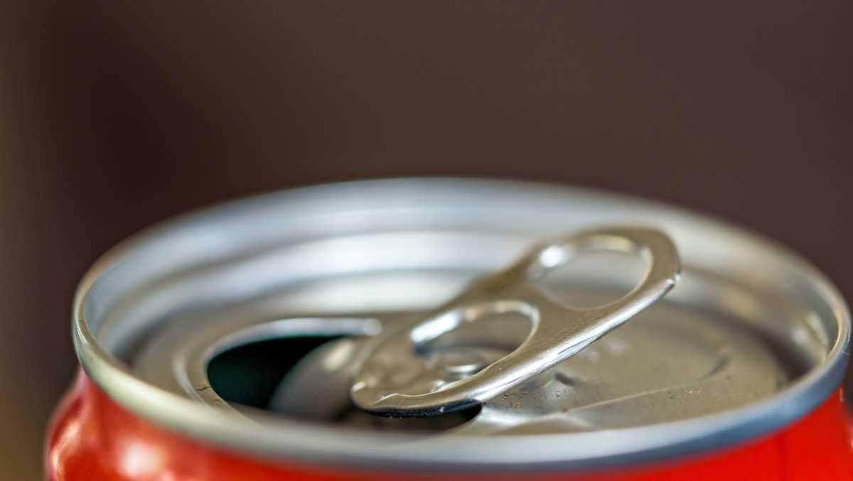 Drinking 2 or more diet beverages a day linked to high risk of strokes ...