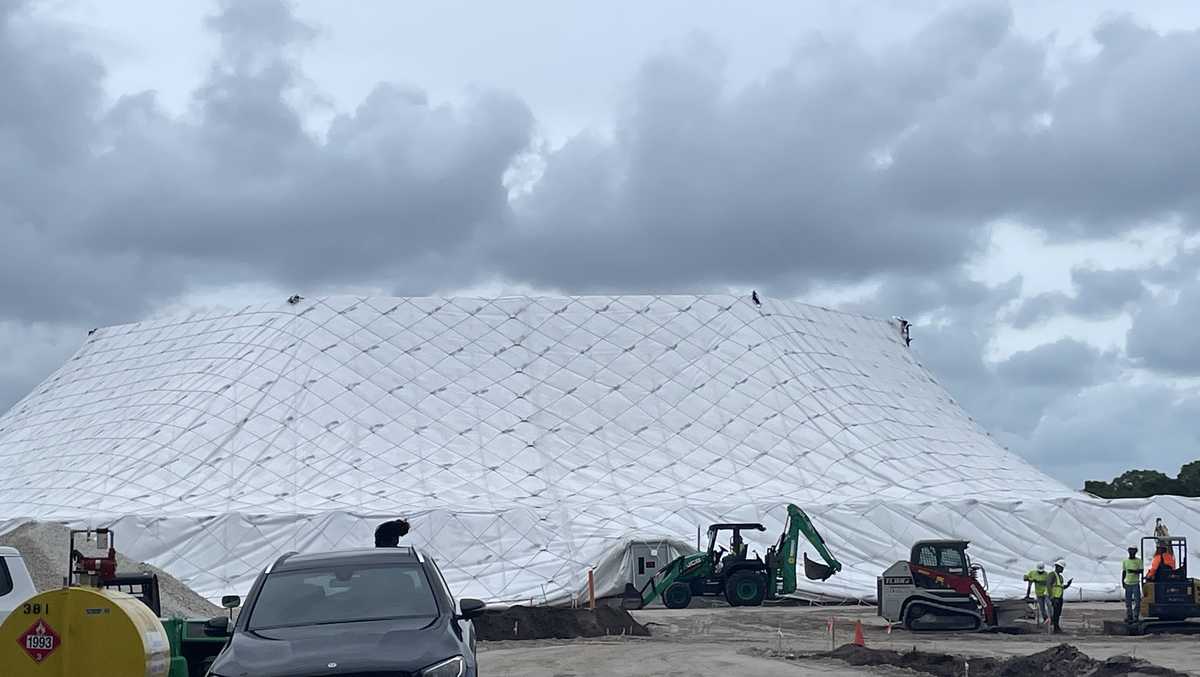 Dome at SoFi Center construction site in Palm Beach Gardens deflates ...