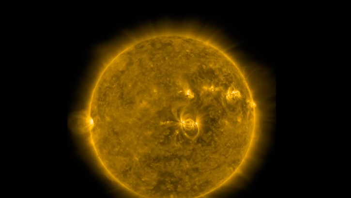 NASA spacecraft captures trio of solar flares