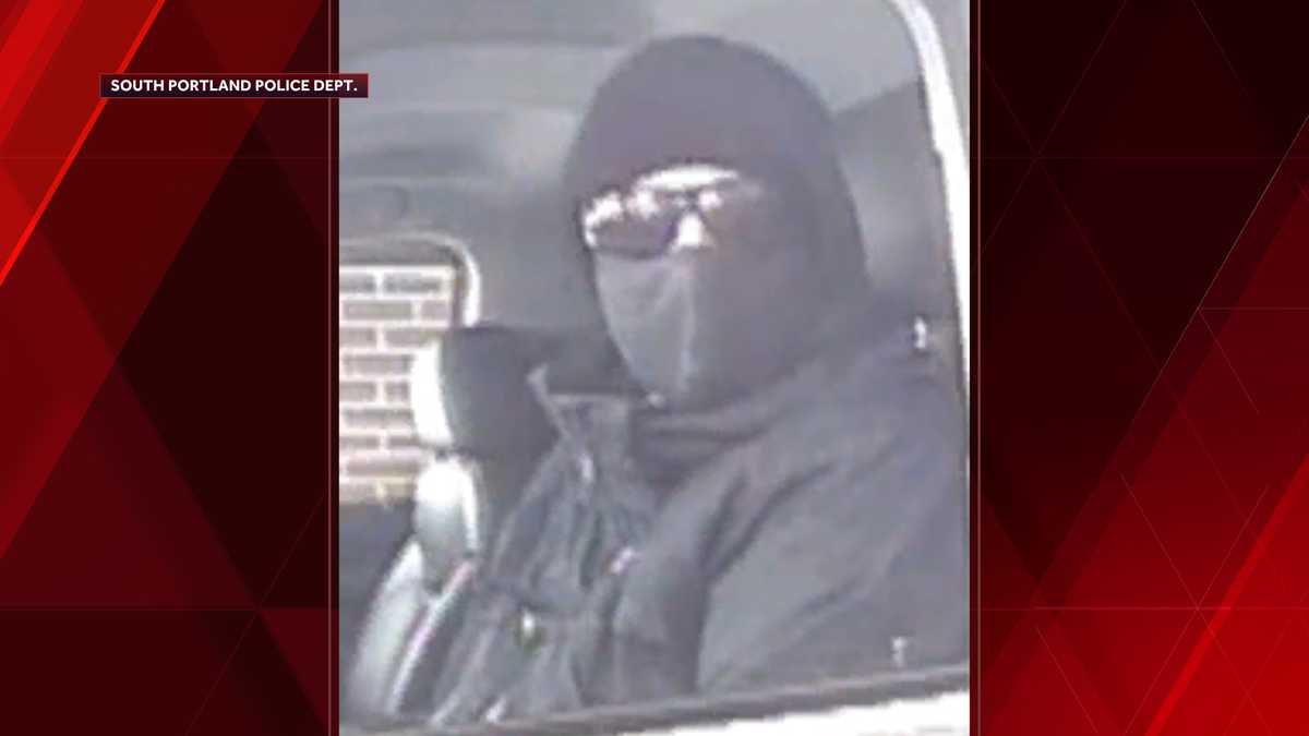 Police searching for suspected bank robber who said he had explosive device Police searching for suspected bank robber who said he had explosive device