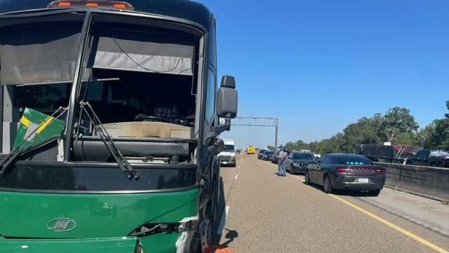 University of SC charter bus headed toward New Orleans involved in ...