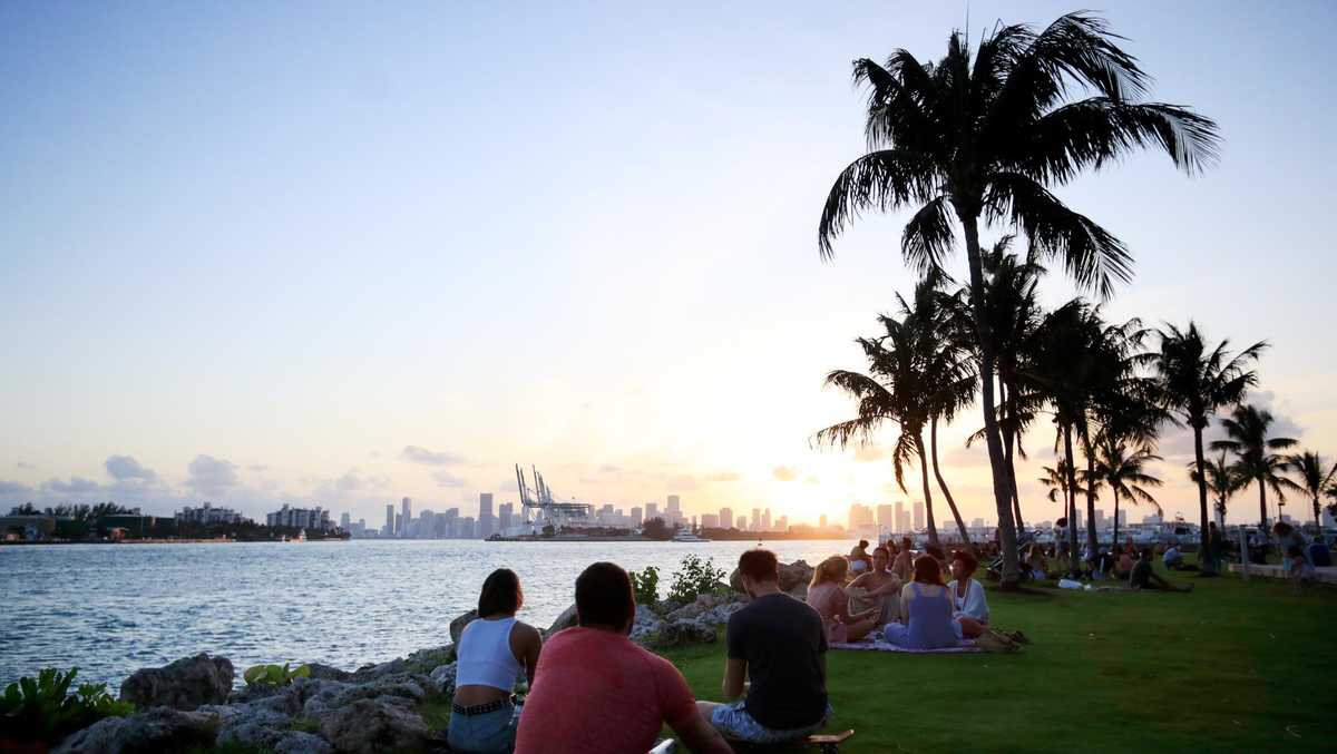 Miami Beach closes park just days after reopening as nearly 8,000 break ...