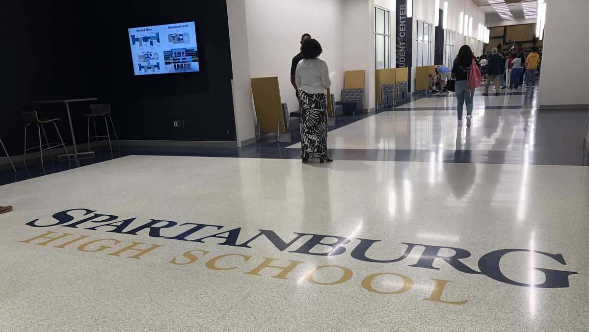 Spartanburg High students start new year in new building
