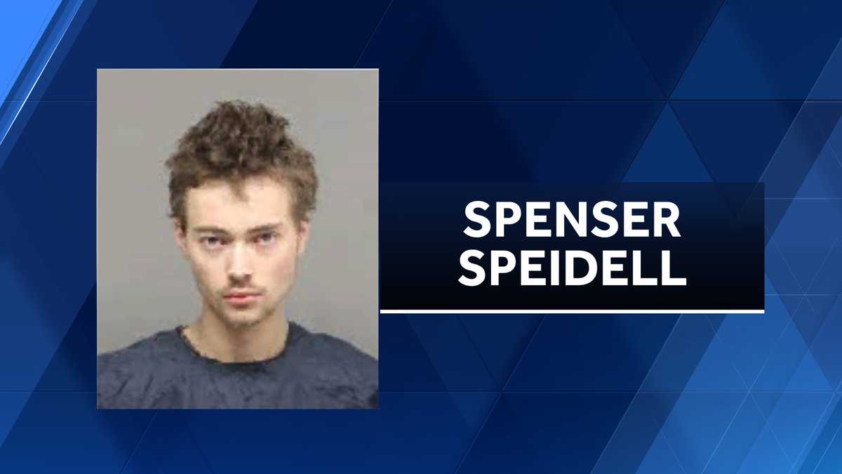 Lincoln man arrested for homemade bombs found during traffic stop