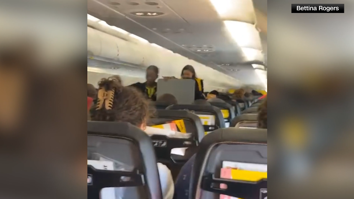 Florida-bound Spirit flight makes emergency landing