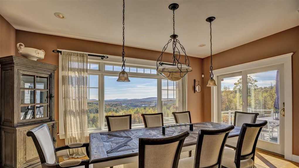 Mansion Monday: Sprawling Springfield home with gorgeous mountain views