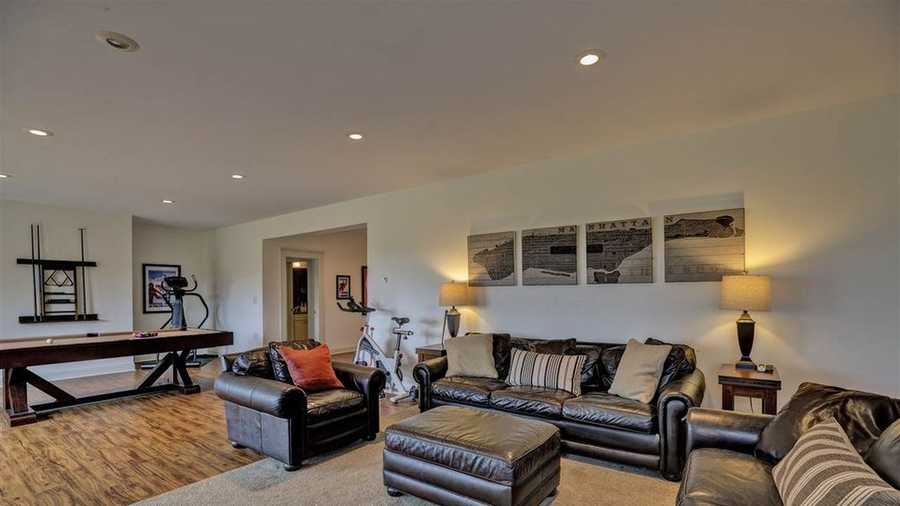 Mansion Monday: Sprawling Springfield home with gorgeous mountain views