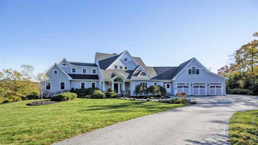 Mansion Monday: Sprawling Springfield home with gorgeous mountain views