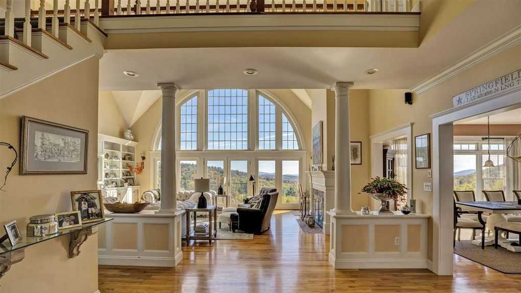 Mansion Monday: Sprawling Springfield home with gorgeous mountain views