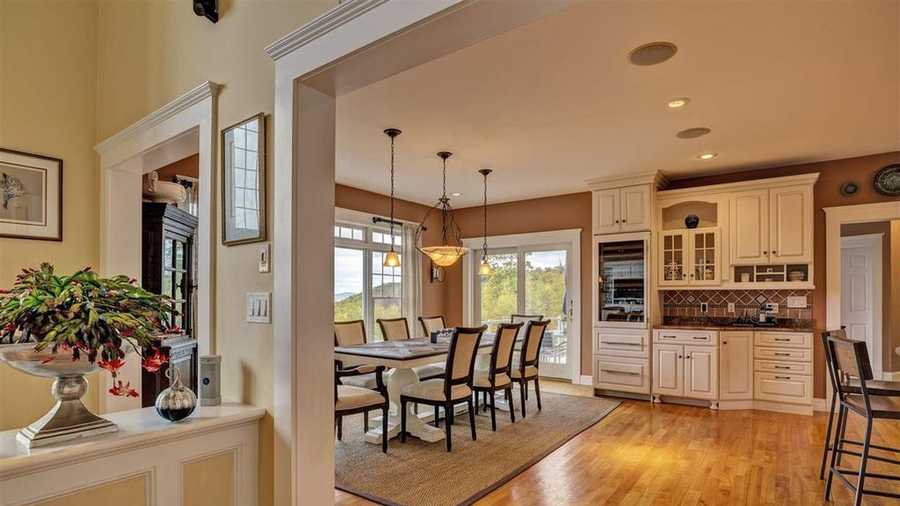 Mansion Monday: Sprawling Springfield home with gorgeous mountain views