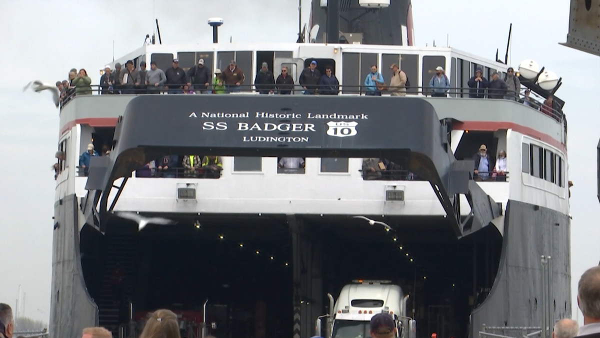 SS Badger ferry suspends operations after mechanical failure