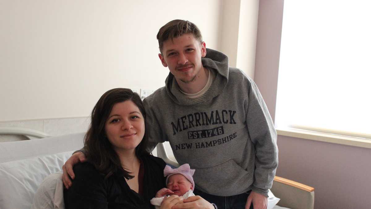 Nashua woman gives birth to one of NH’s first 2020 babies