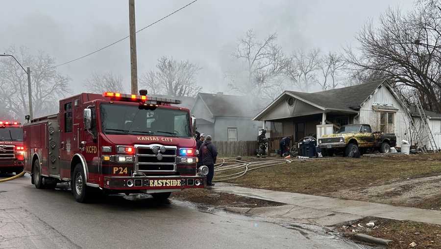 Kansas City crews knock down Quincy Avenue house fire