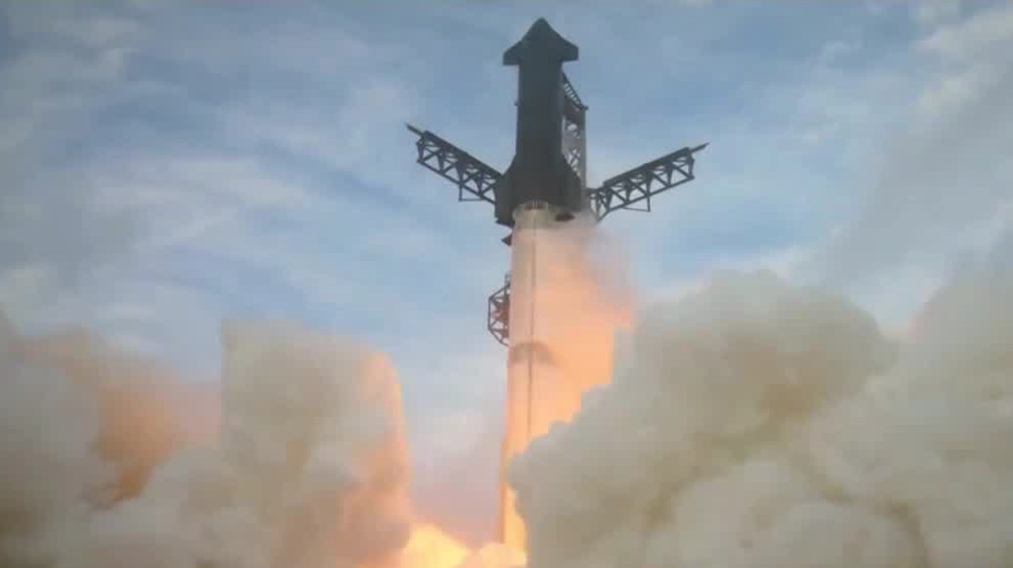 Starship test flight 3: Massive rocket finally makes it to orbit