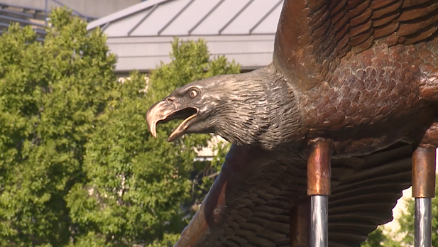 Georgia Southern unveils statue honoring beloved bald eagle mascot, Freedom