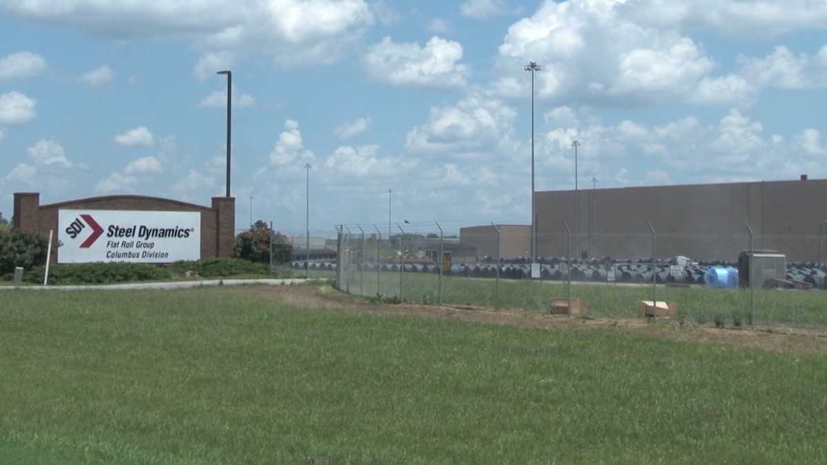 Steel Dynamics holds hiring event to fill hundreds of jobs